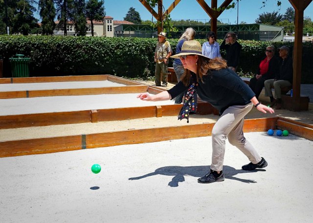 The Peninsula's best ski and social club for singles!